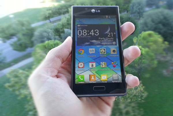 LG Optimus L7 Recenzija (Video)
