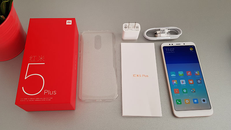 Xiaomi Redmi 5 Plus - Unboxing i prvi dojmovi