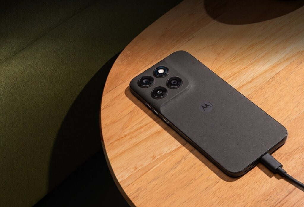 Motorola Moto G77 i Moto G67 službeno predstavljeni: AMOLED zasloni ...